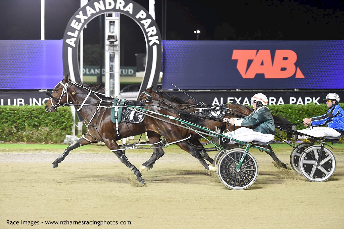 Better set-up at Auckland on Friday night for Sugar Ray to produce that ...