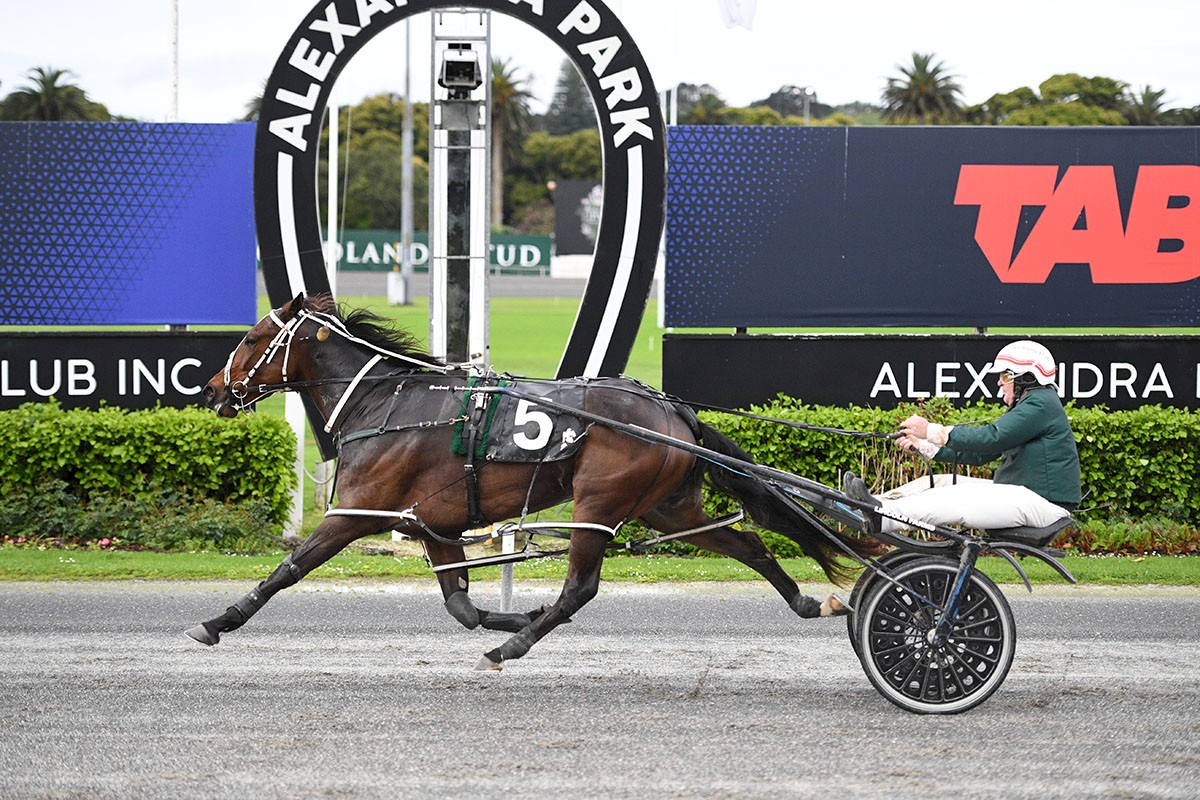 Debbie Lincoln’s sizzling win has namesake Debbie Green excited about ...